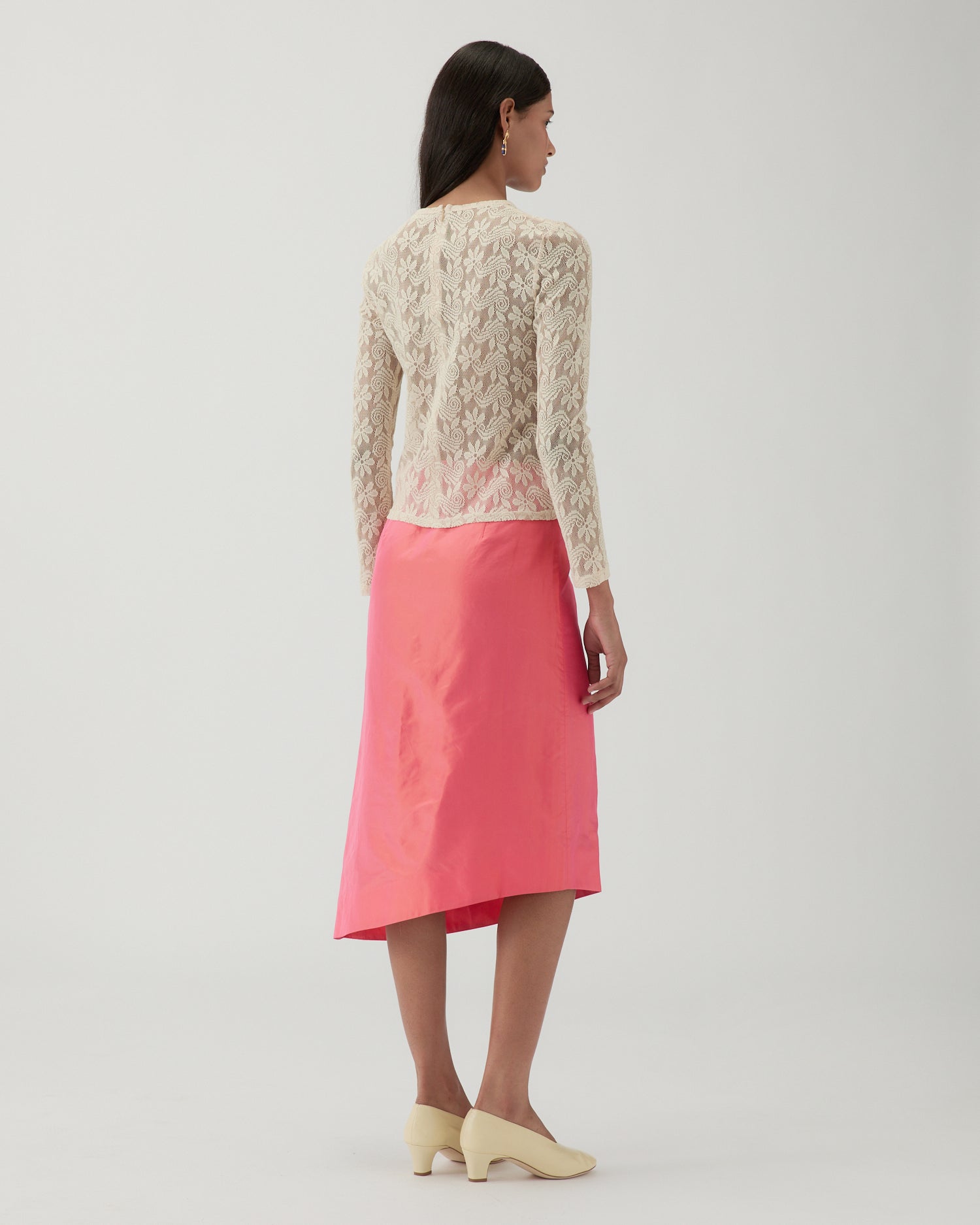 Bibi Top Floral Lace Cream – REJINA PYO