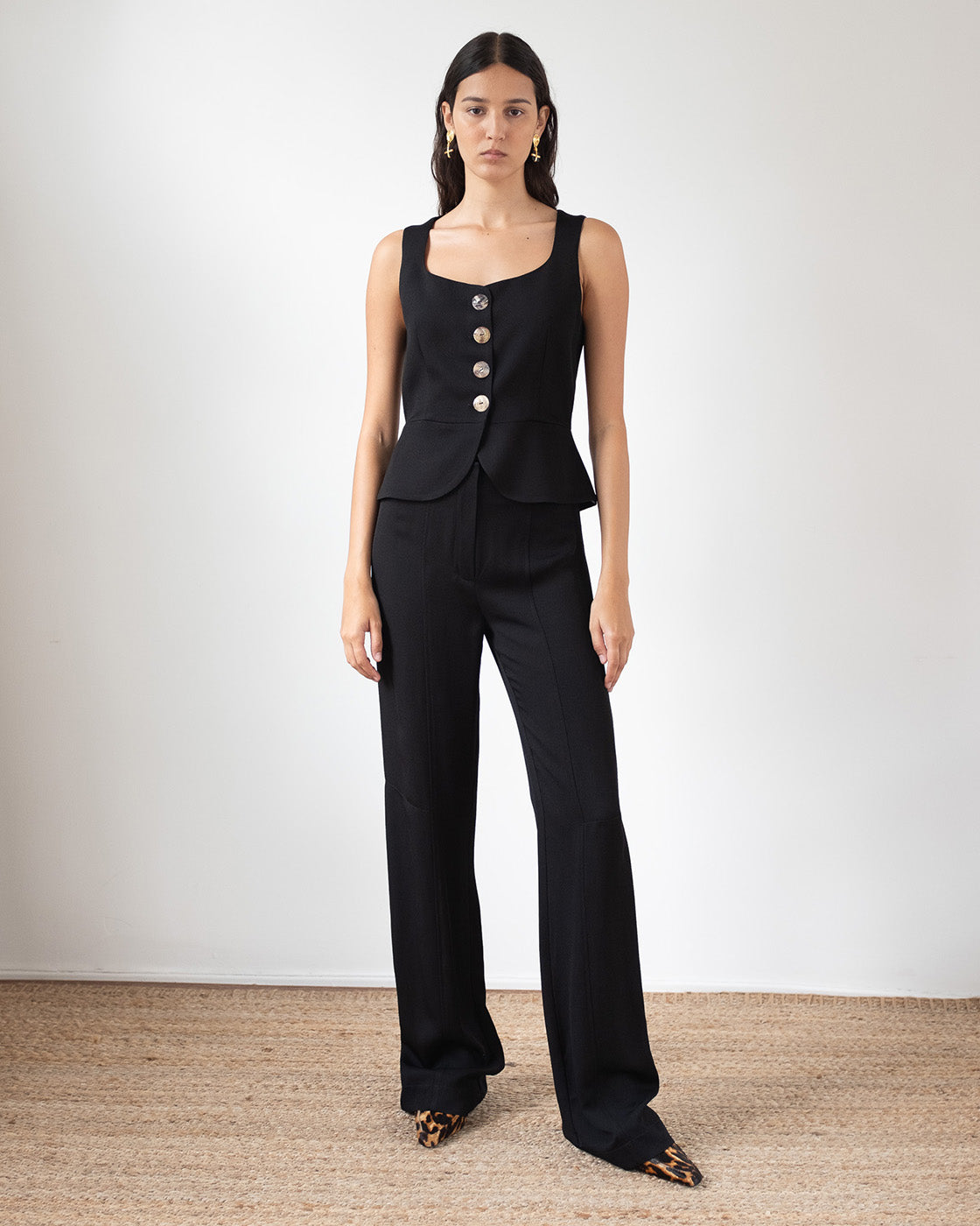 Eunice Vest Crepe Twill Viscose Black – REJINA PYO